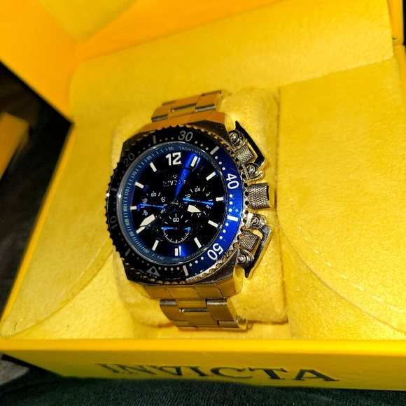 Invicta | Jewelry | Invicta Chronograph Watch | Poshmark